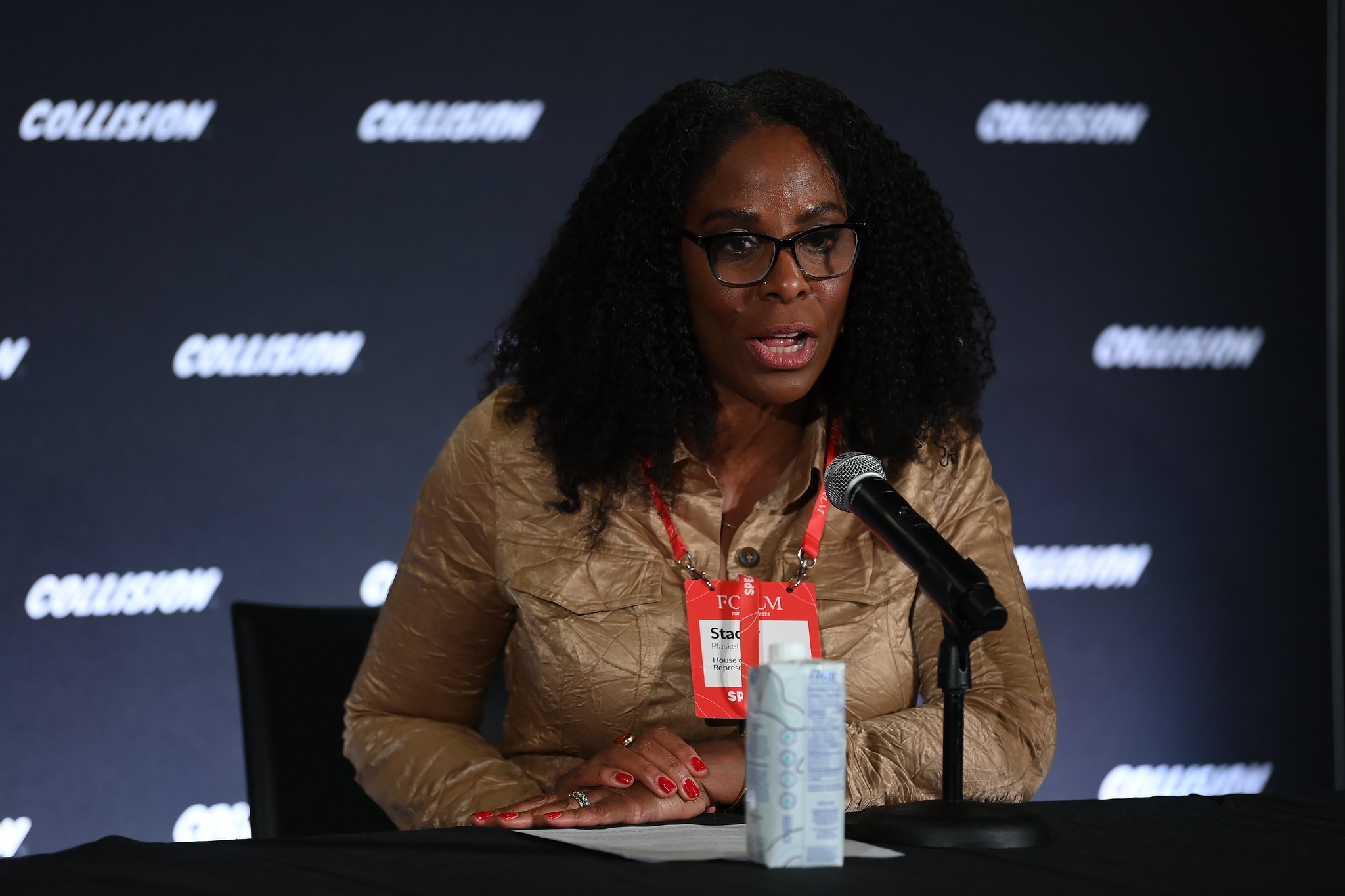 Stacey Plaskett isn’t letting Jim Jordan weaponize stupidity - Flux